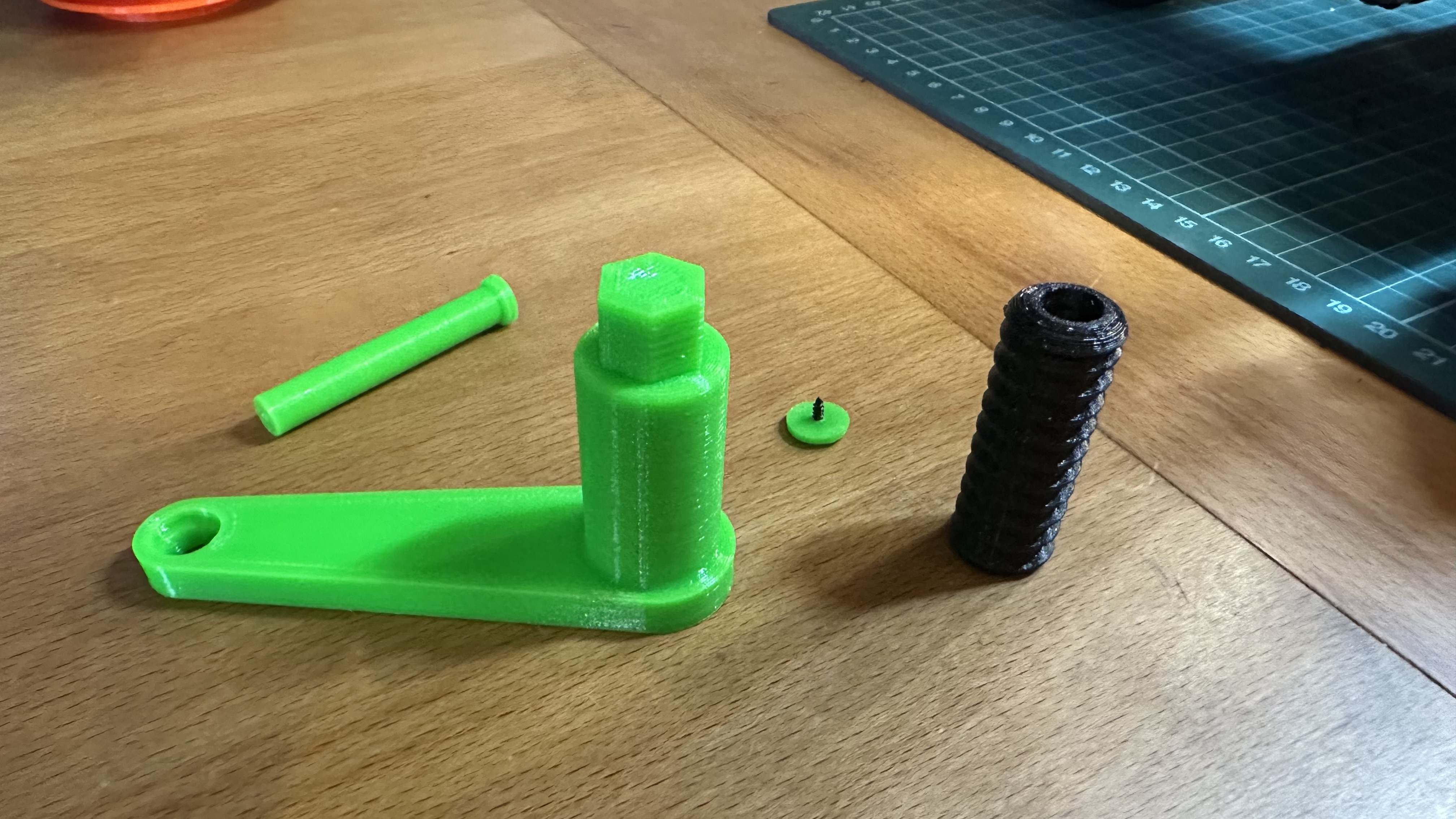 Crank Remix for the Bambu Re-Spooler by Miklos Kiszely by Clamikra ...