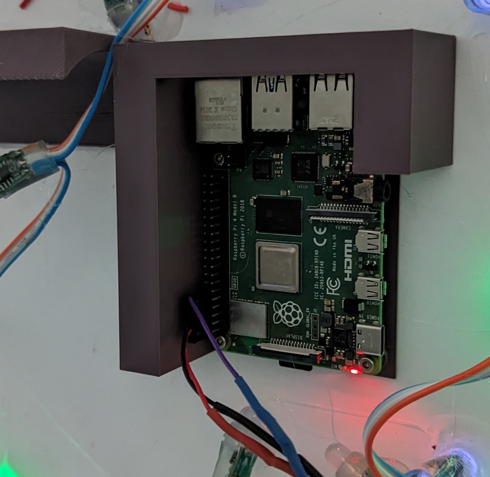 livesectional raspberry pi mount by 969493CD10A4 | Download free STL ...
