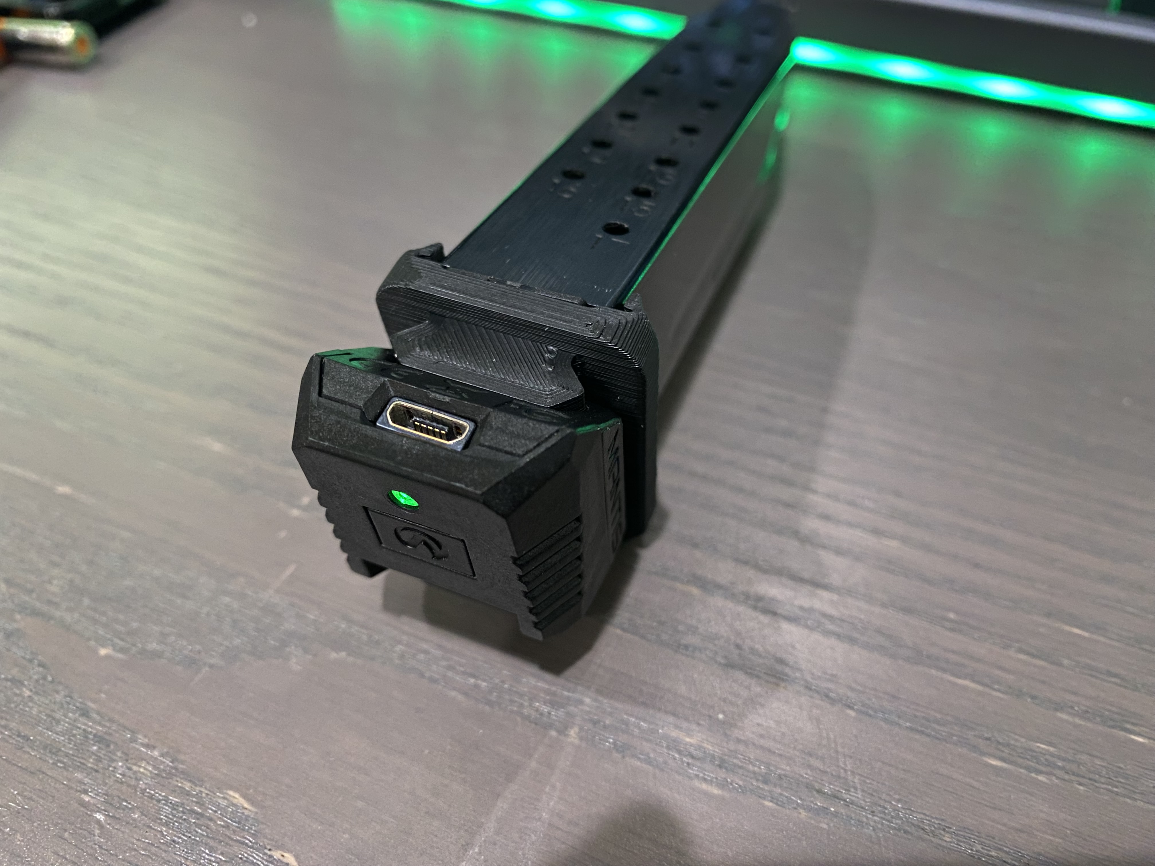 Sig P365-XMACRO MAGAZINE FLOOR PLATE RAIL ADAPTER for MantisX by Walkvr ...