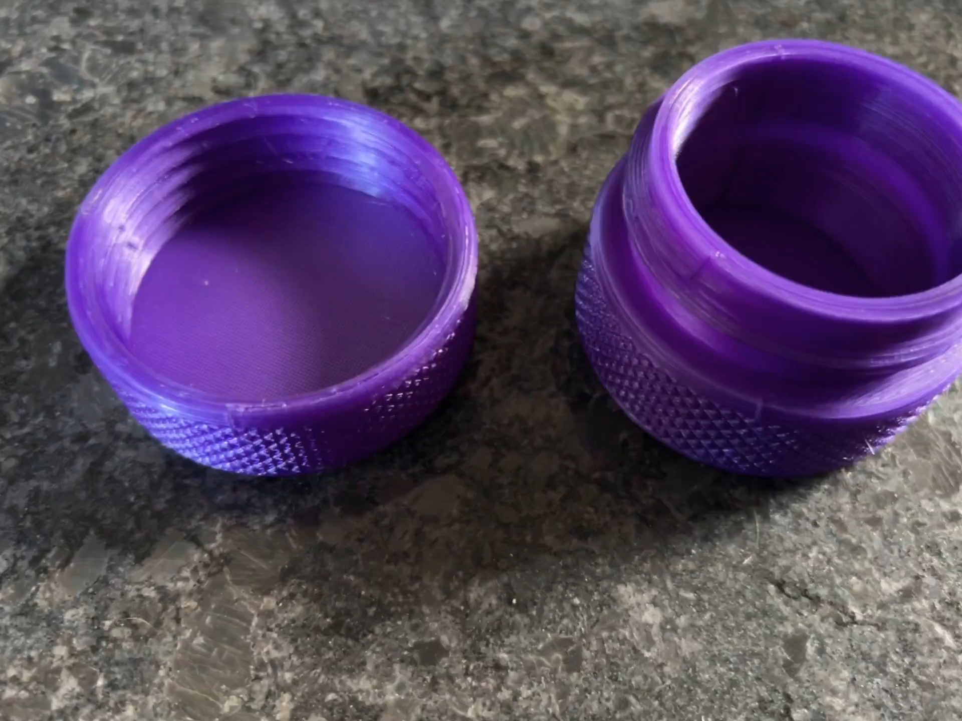 Threaded knurled container by Cowboy3D | Download free STL model ...