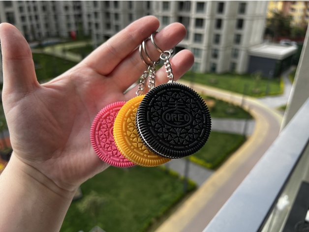 air tag Oreo cookie keychain by Paul | Download free STL model ...