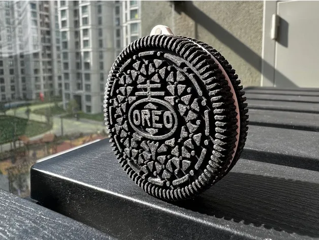 air tag Oreo cookie keychain by Paul | Download free STL model ...