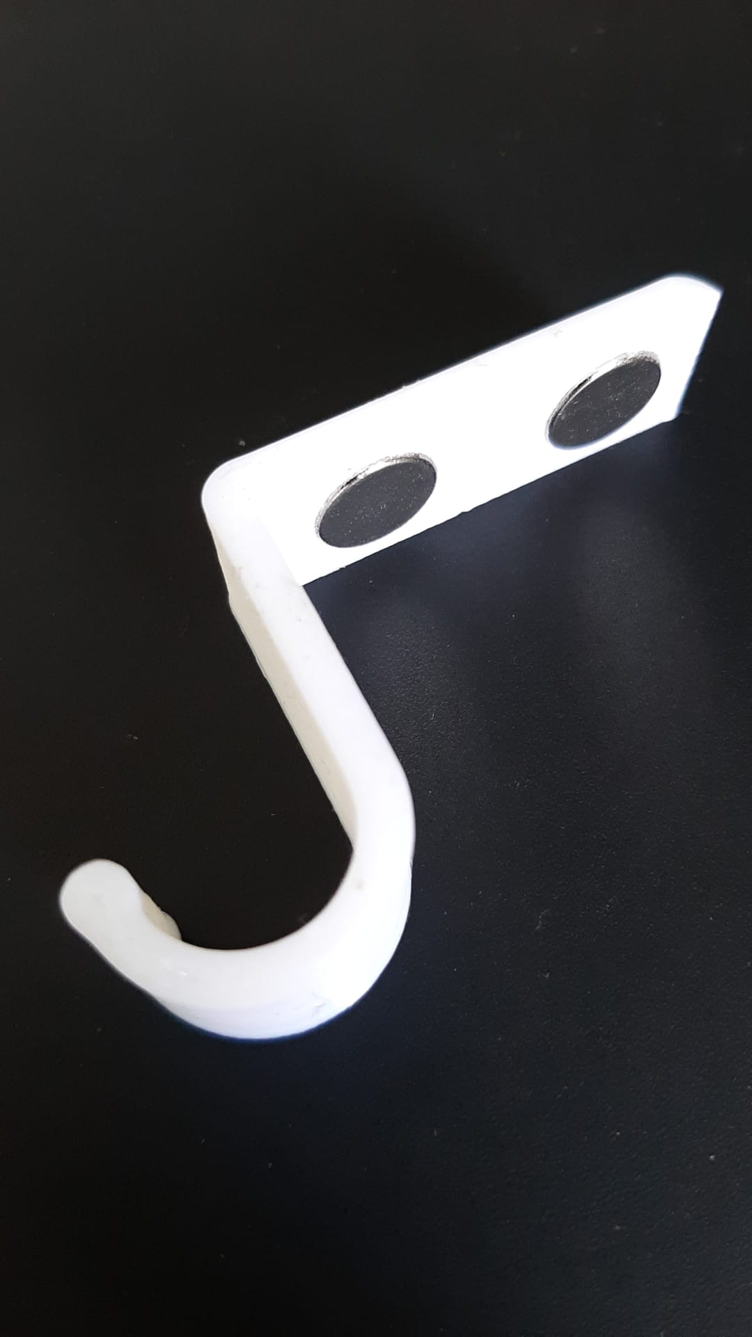 Magnetic PC Hook, Magnetischer PC-Haken by Old Lady | Download free STL ...