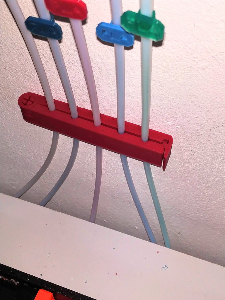 MMU2 PTFE tube separator clip by 3DLYX | Download free STL model ...