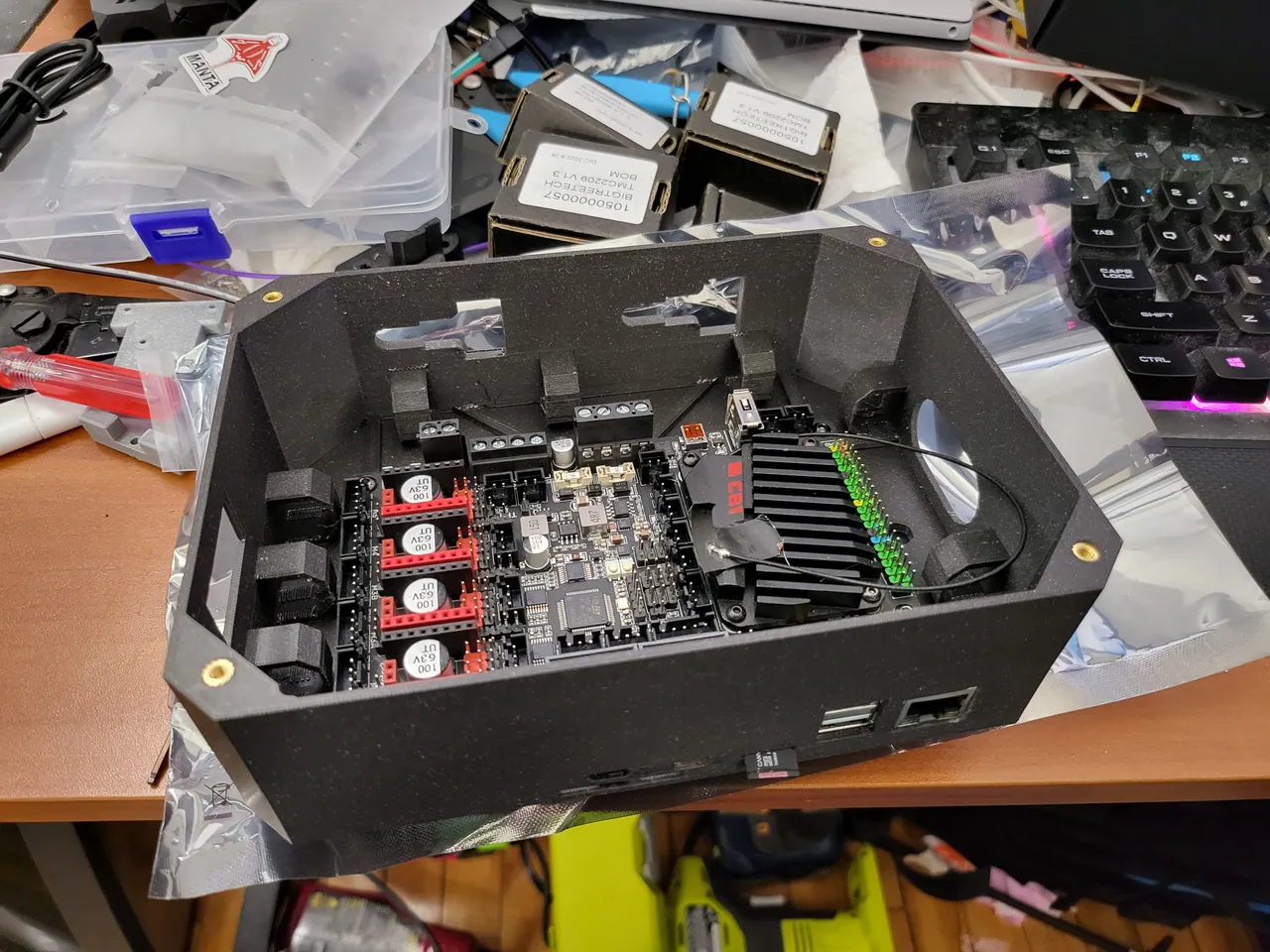 Sovol SV06 BTT Manta M5P controller box -remix- by Eclypse3D | Download ...