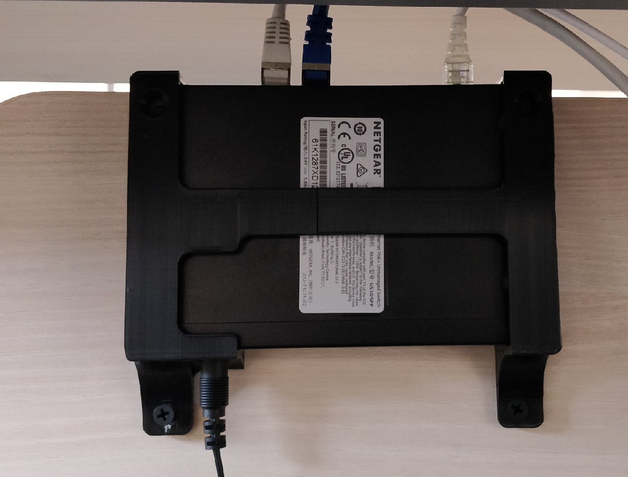Support switch Netgear GS305PP / GS305PP Switch holder by DJERO ...