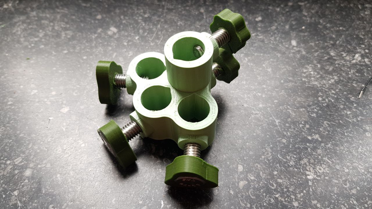 4 x laboratory clamp parallel by Maschinist RaumZeitPiraten | Download ...