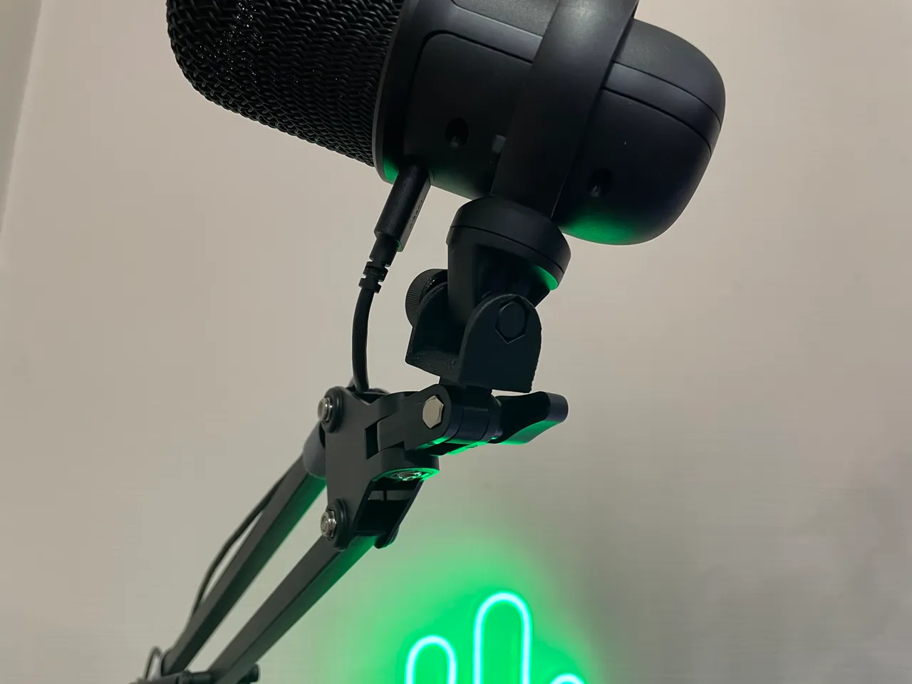 HyperX SoloCast Mic Adapter (Mount) for UGREEN LP142 by NS | Download ...