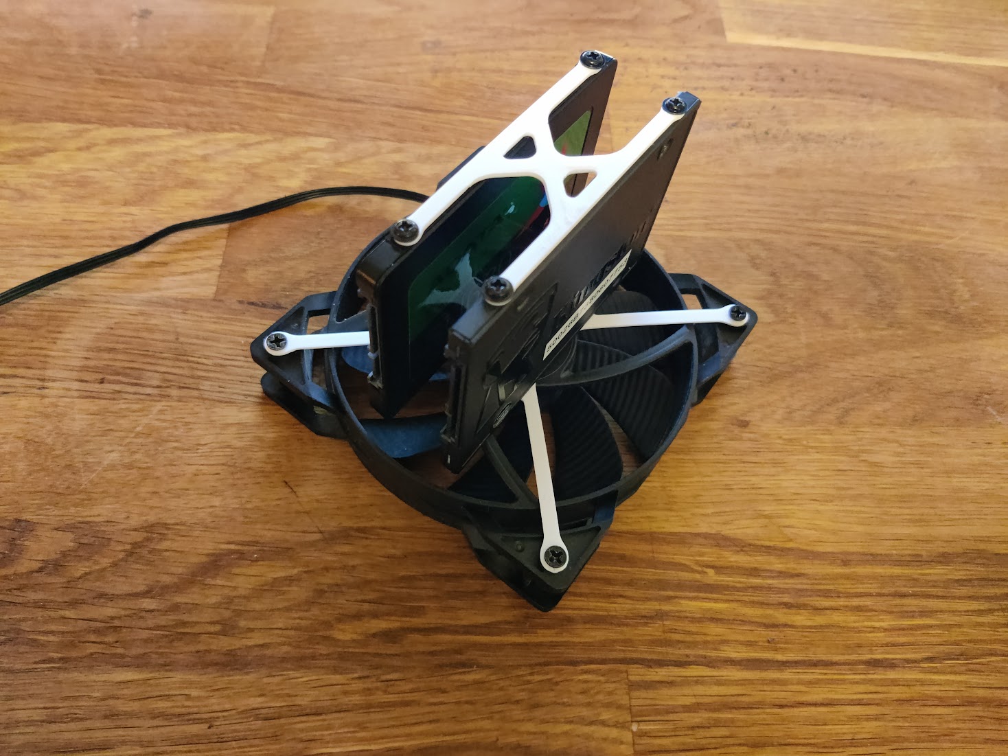 120mm fan 2.5" drive mount von Axels01 | Kostenloses STL-Modell ...