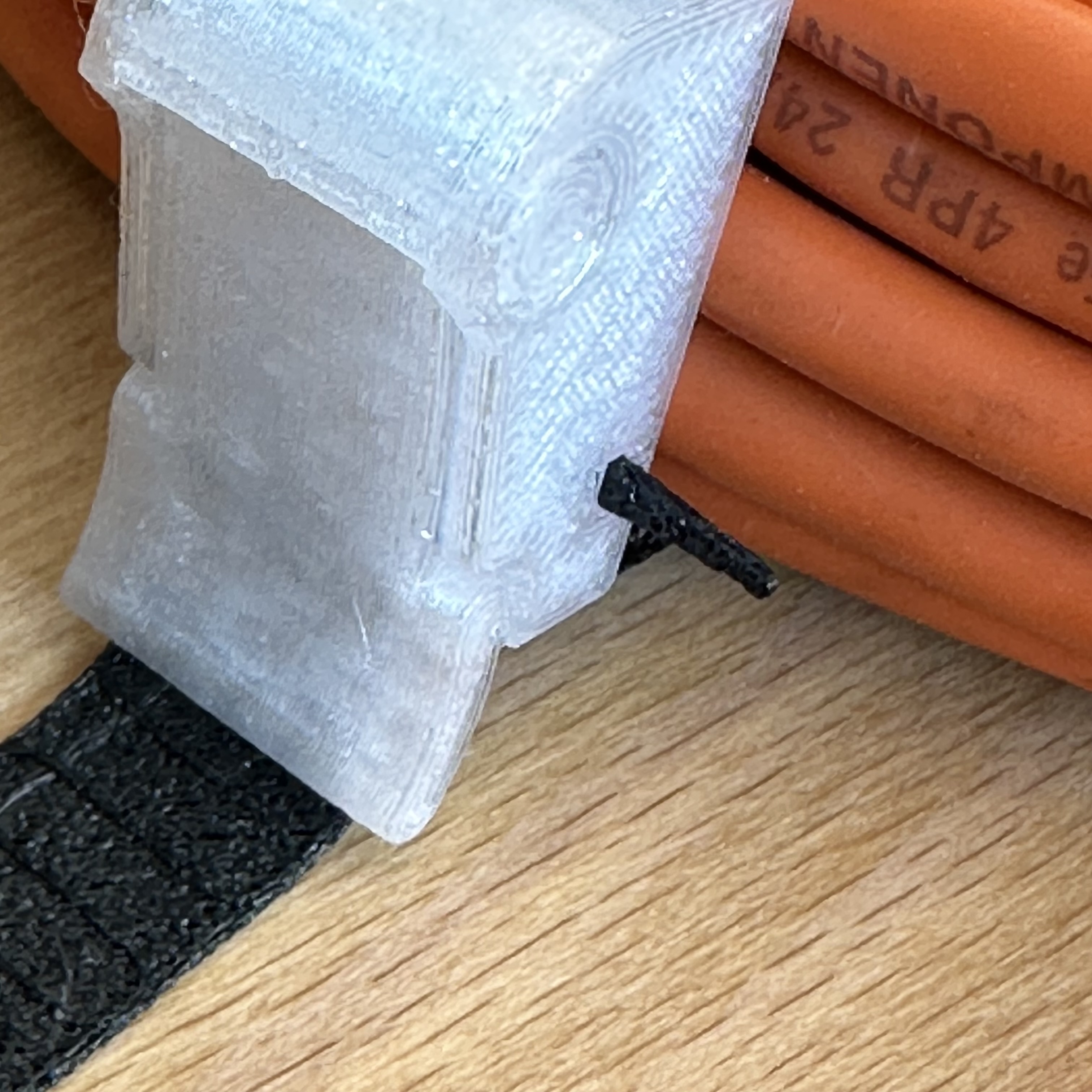 Easy pull-through belts for the "One For All" cable straps, for FLEX ...