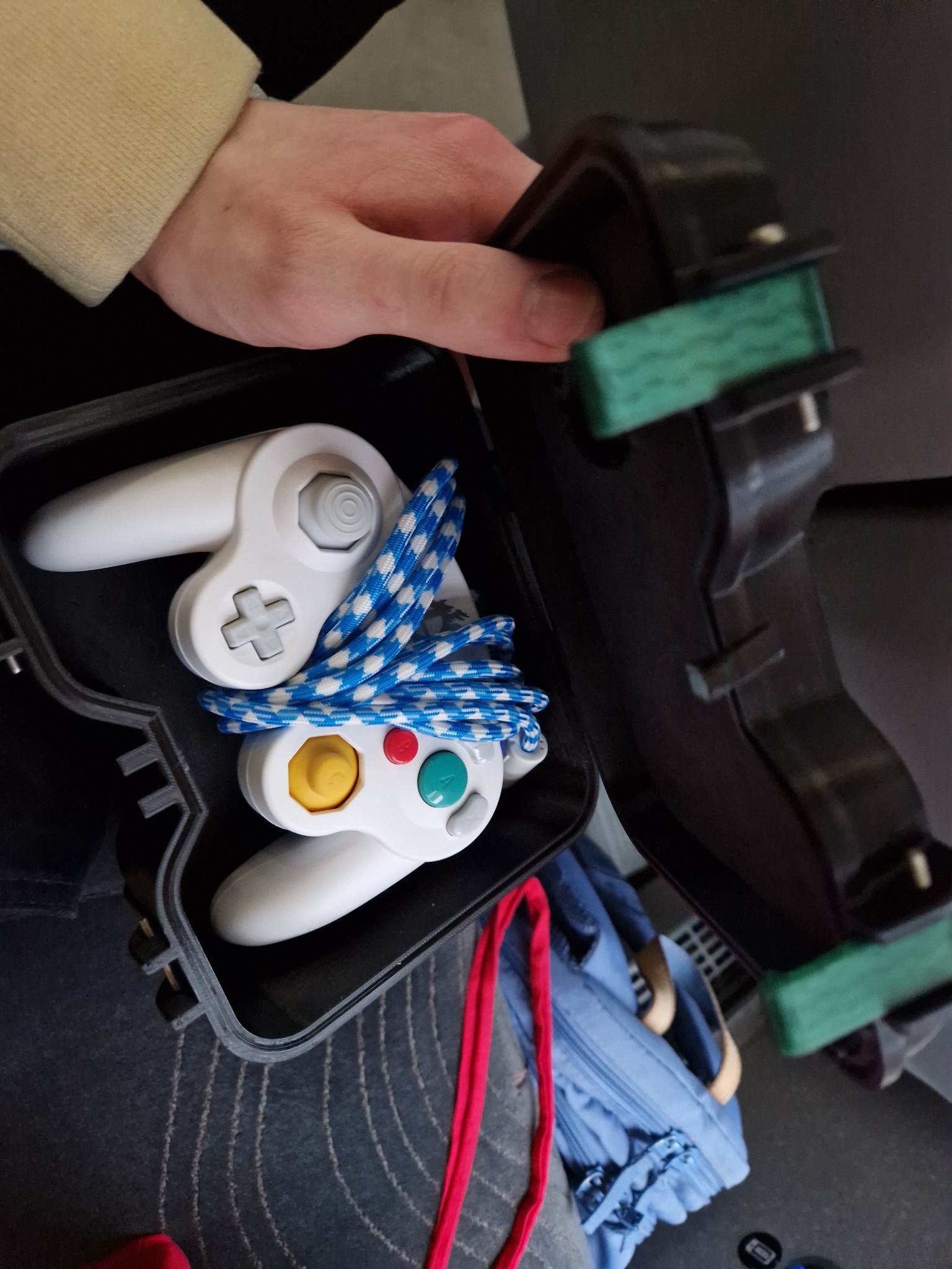 Rugged snap closure box for gamecube controller by Bibben | Download ...