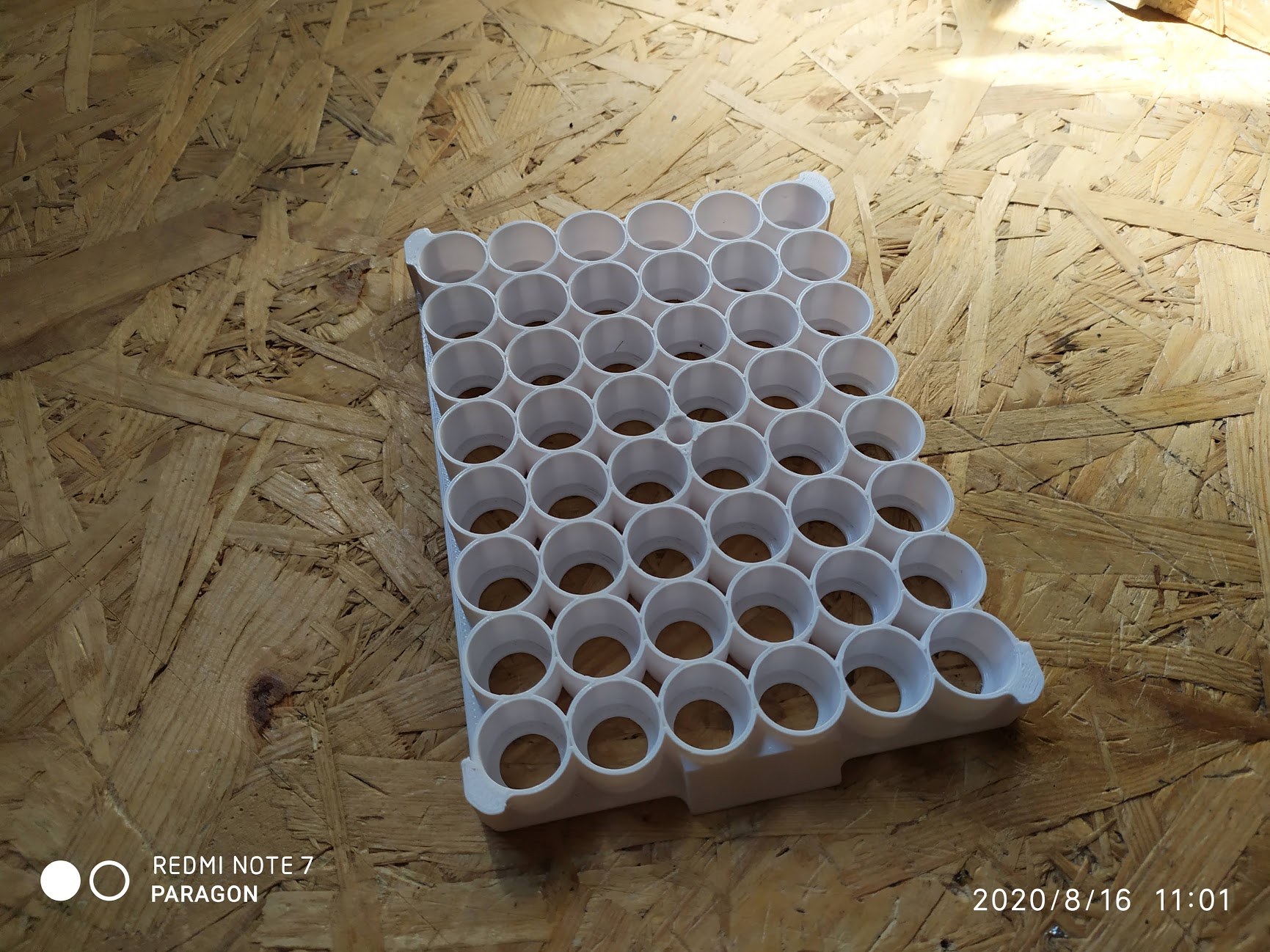 Basket for 18650 Cells by Paragon | Download free STL model ...