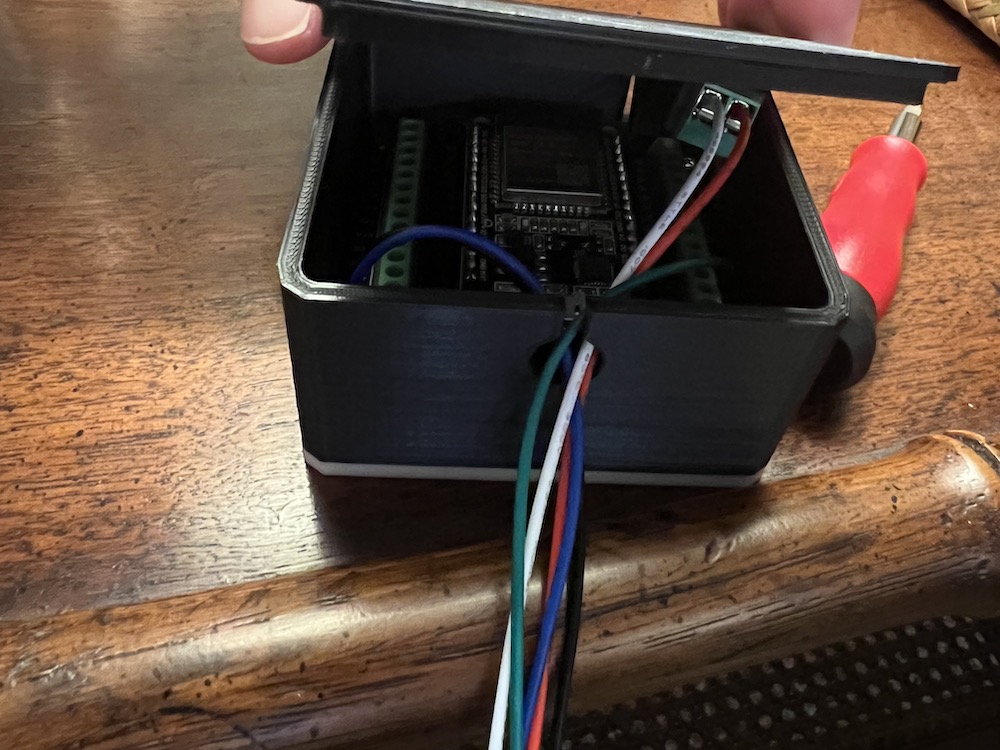 ESP32 Breakout Enclosure by jasonraimondi | Download free STL model ...