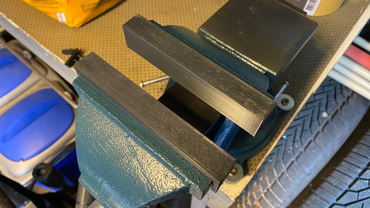 Bench vise TPU softgrip cover (125mm wide) by EllingEG | Download free ...