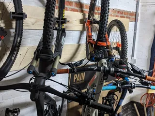 MTB wall mount with pivot by Sus Bronckaers | Download free STL model ...