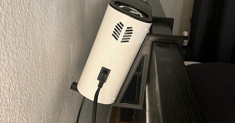 Projector Bed Stand par Tim Vietze | Téléchargez gratuitement un modèle ...