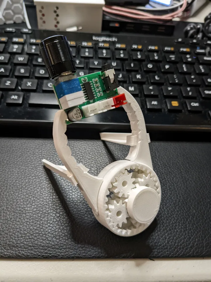 Mantis Clamp by zuberio | Download free STL model | Printables.com