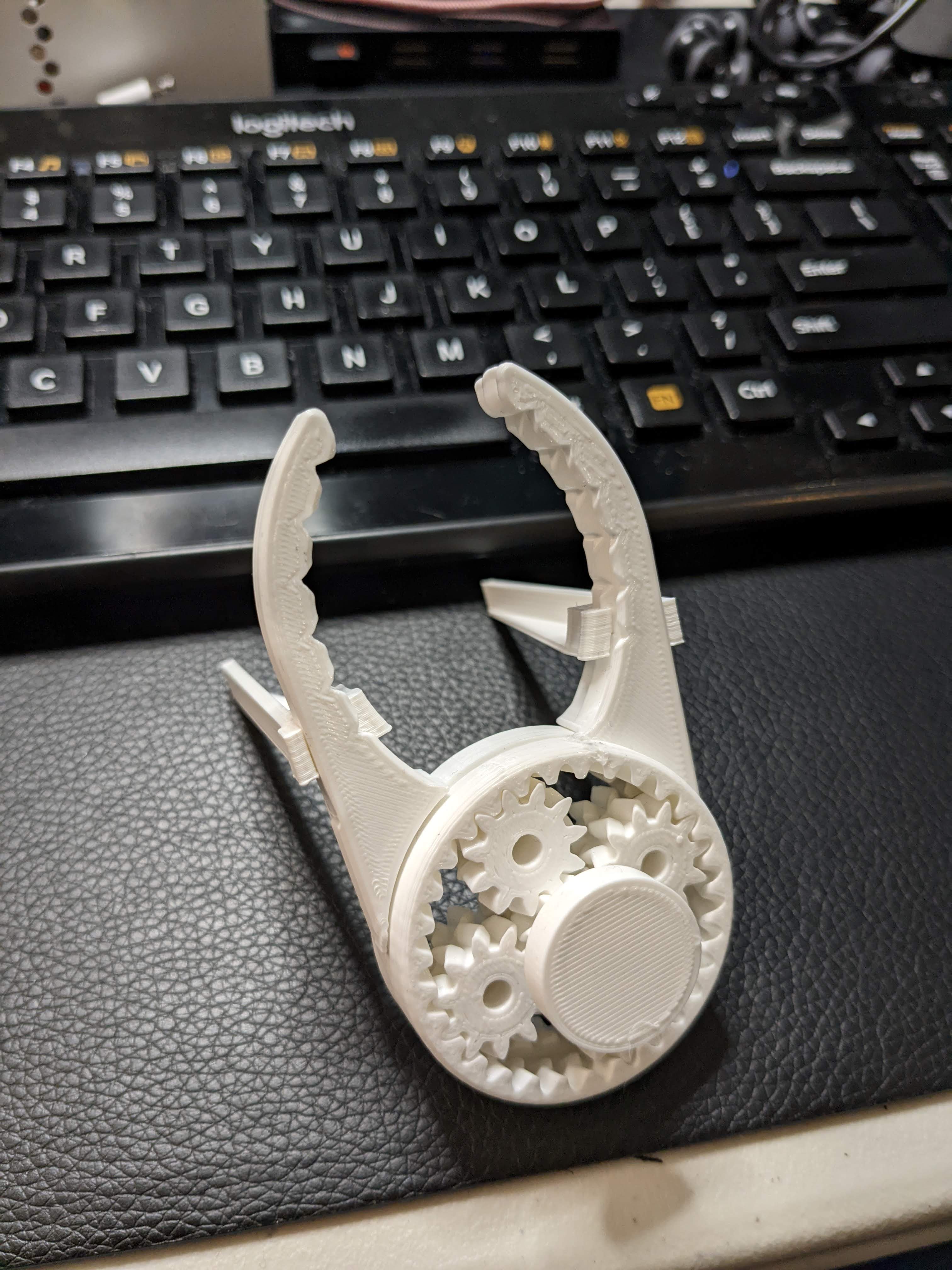 Mantis Clamp by zuberio | Download free STL model | Printables.com