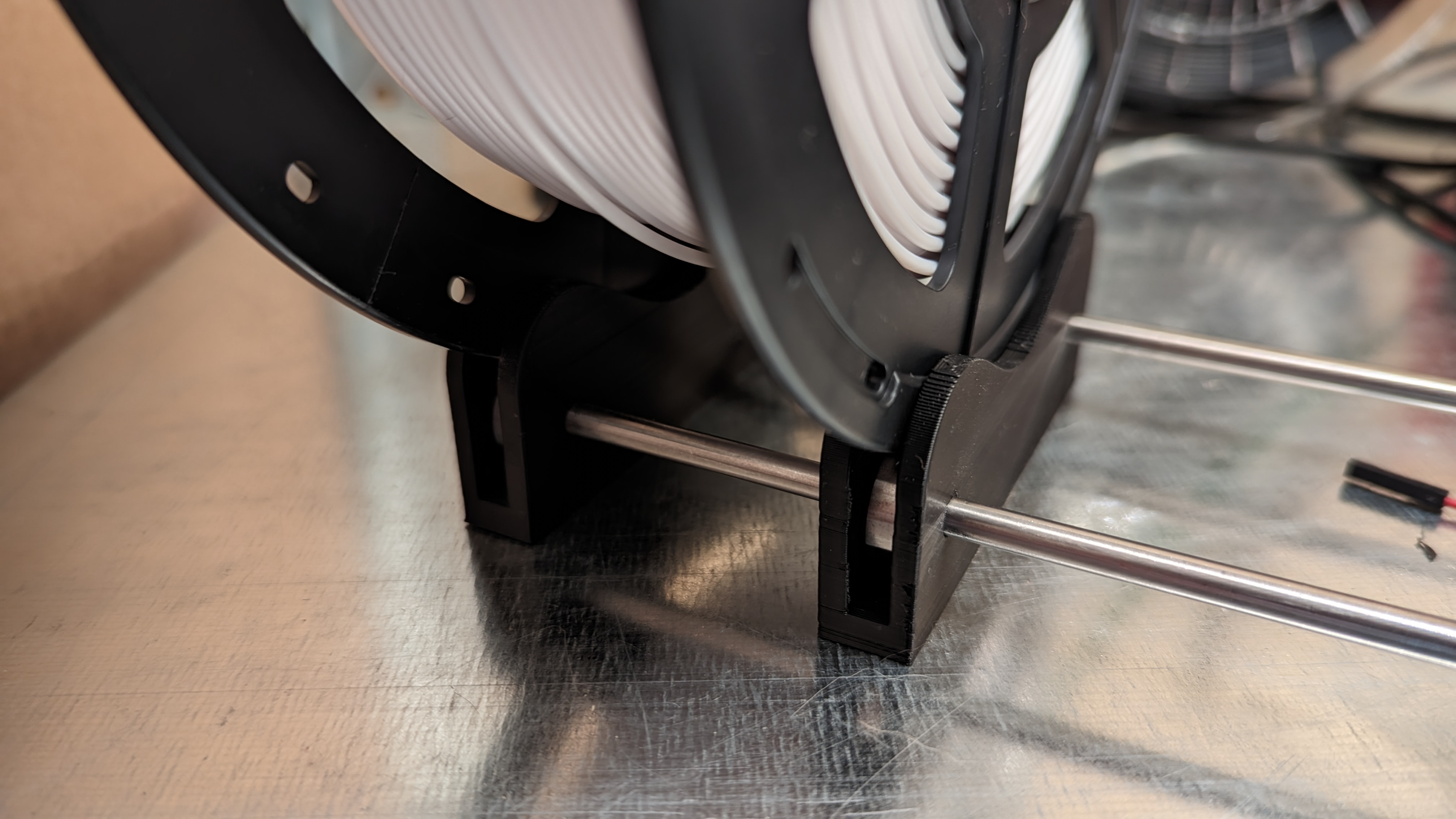 Spool Holder with ender 3 bearings and metal rods by Lordor5 | Download ...