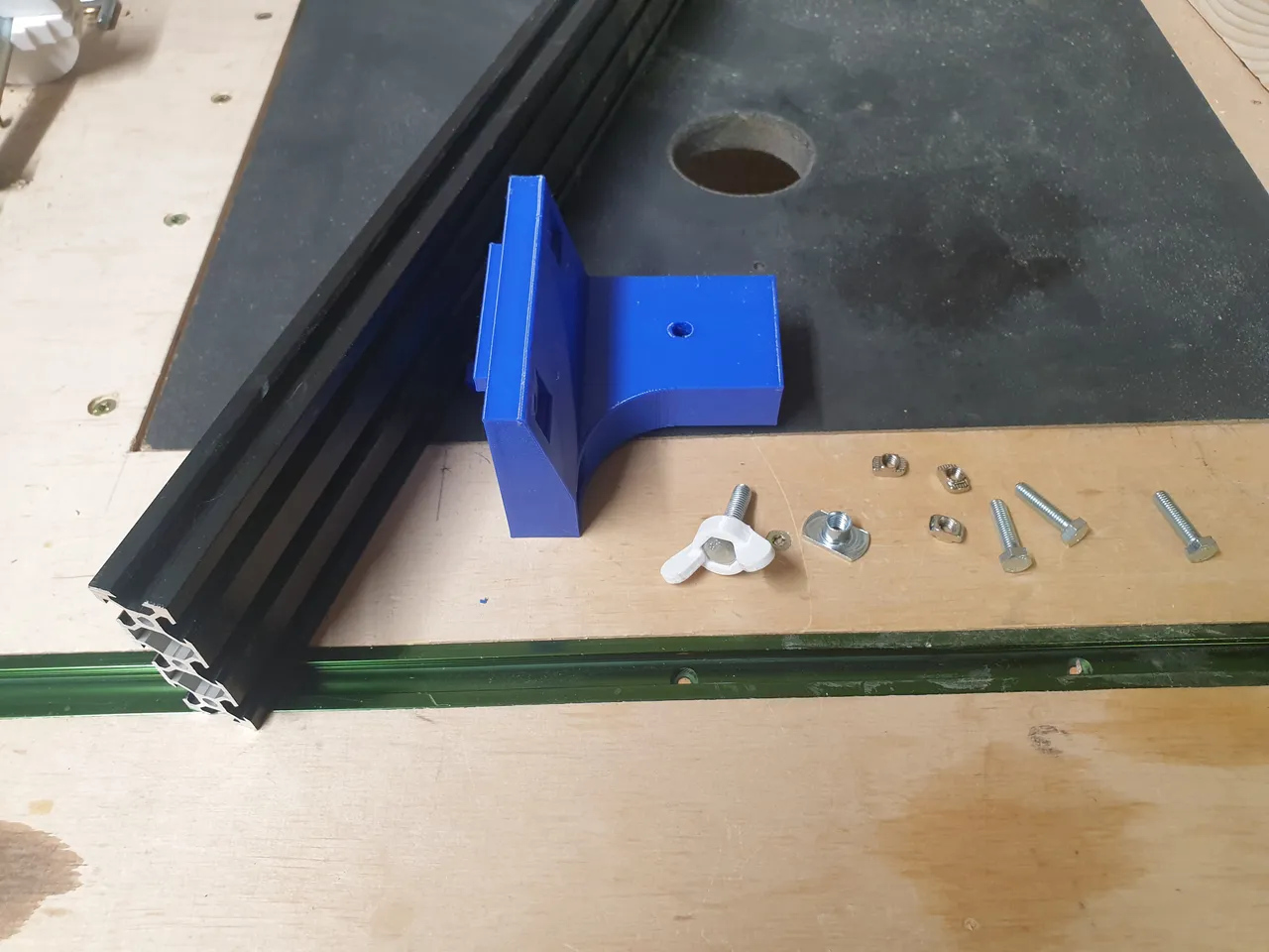 Table Saw Guide Adapter for V-Slot 20x60 and T-Track Slim by Michal ...