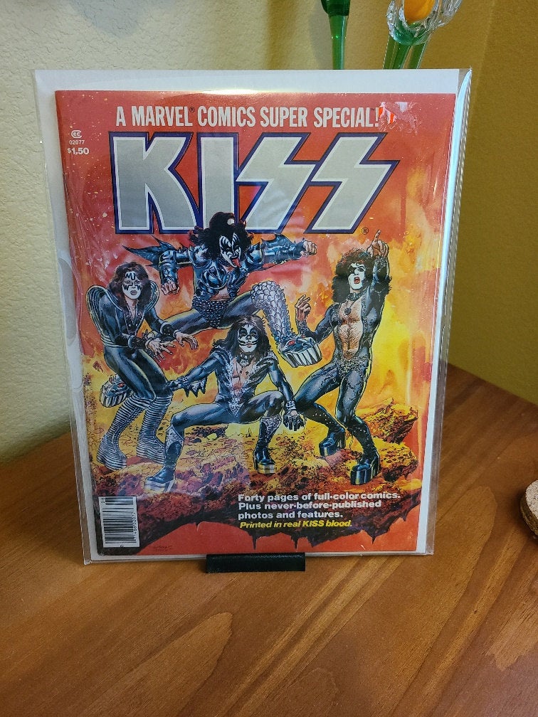 Comic Book Display Stand. Works with Graded and Non Graded comics! by ...