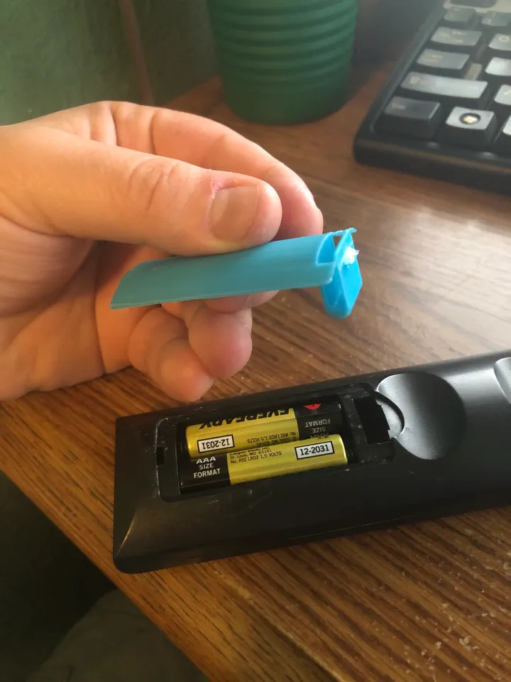 TV remote battery cover by Wesley Carmichael | Download free STL model ...