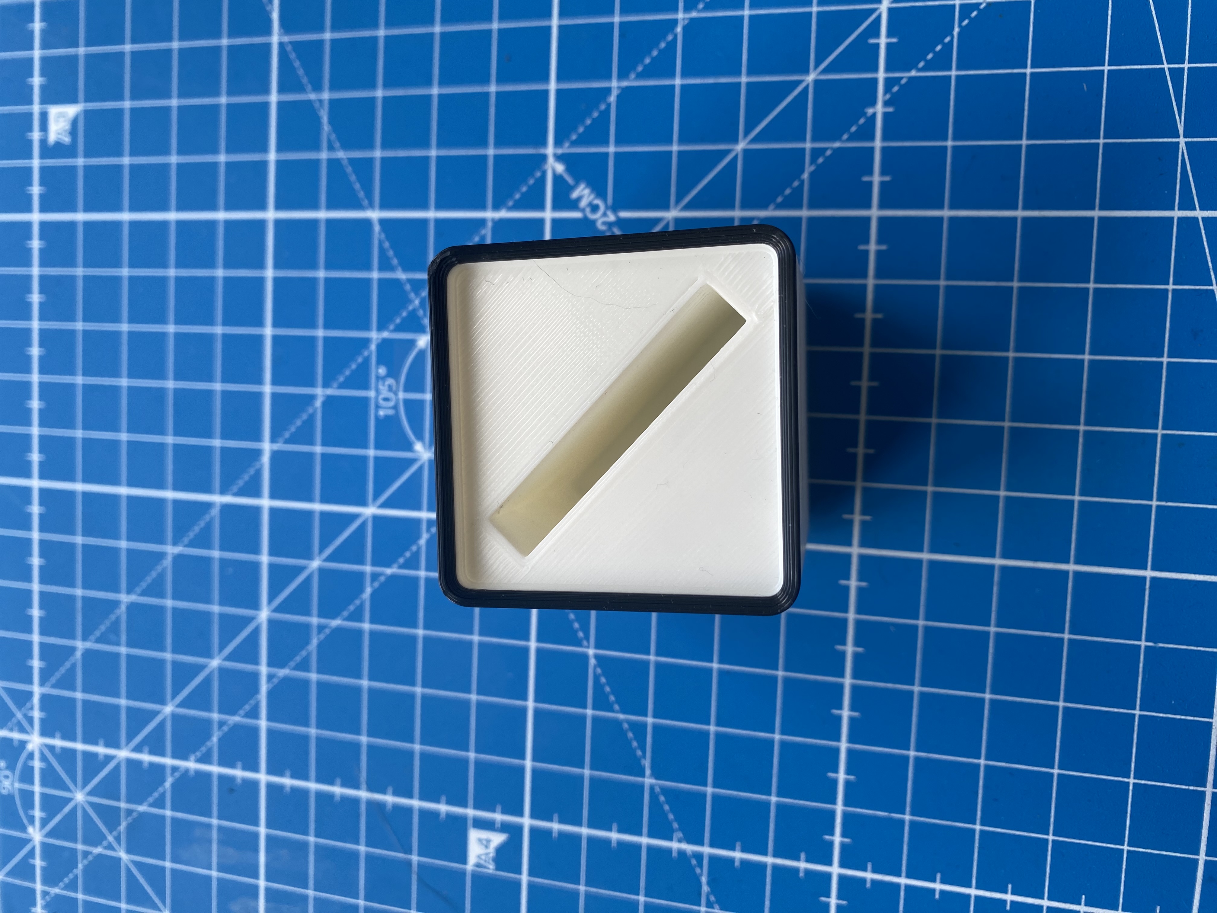 Hex Scraper Gridfinity holder by Adam Rodrigues | Download free STL ...