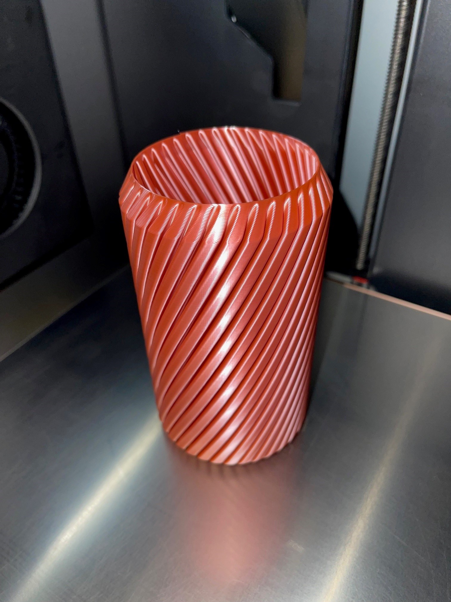 Beer Stubby Holder (Vase Mode) by Darwinian | Download free STL model ...