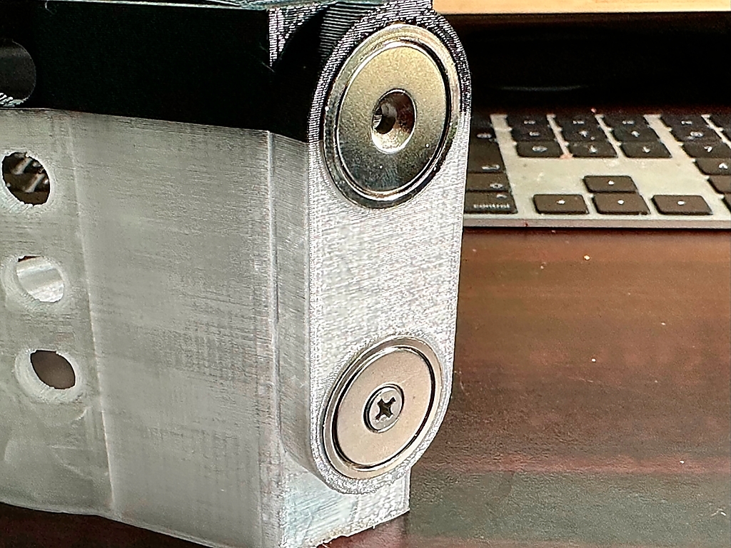 A Magnetic Holder for a CPAP Mask. by NotLikeALeafOnTheWind | Download ...