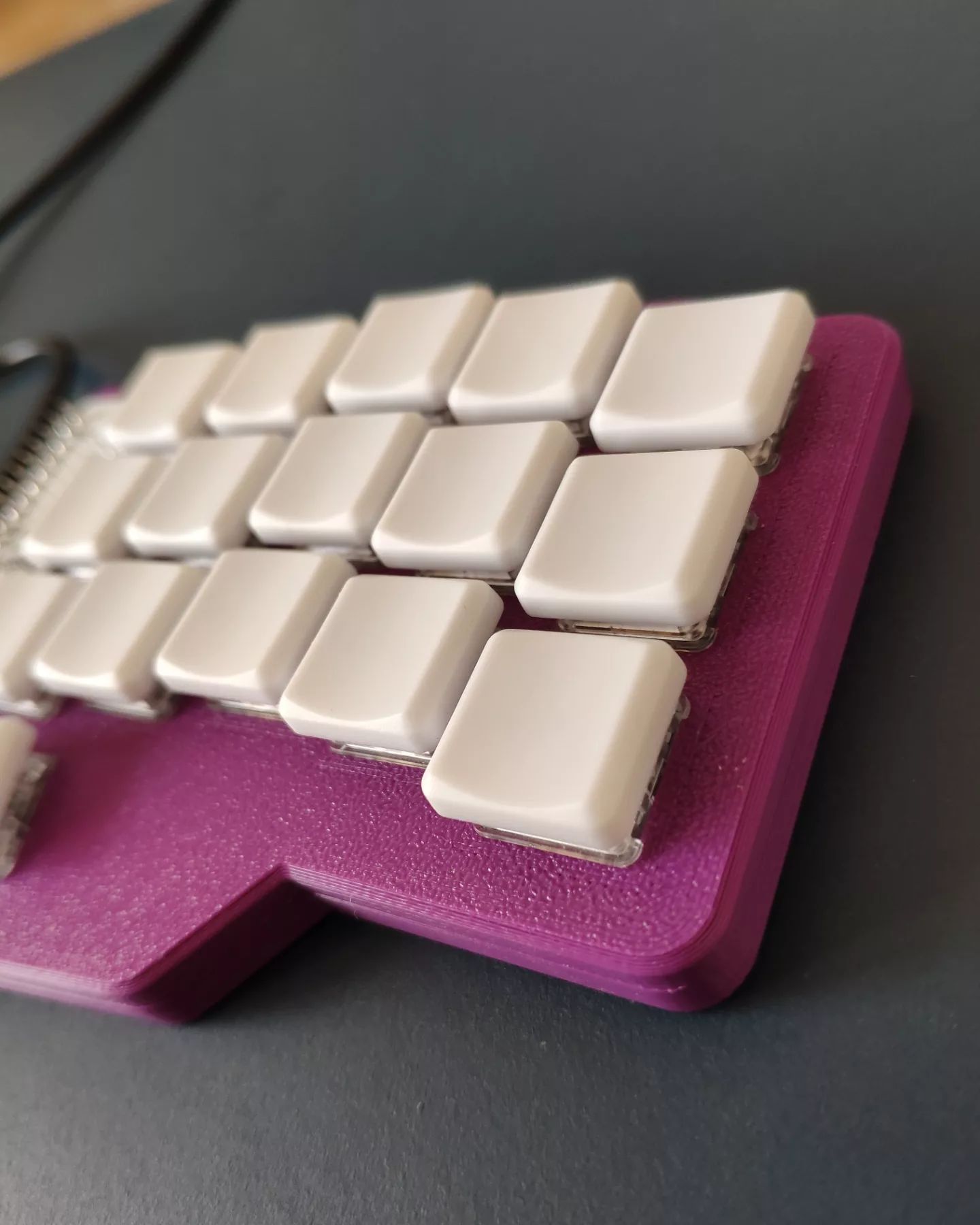 Corne choc low profile case (5 column 2 thumb keys) by articnova ...