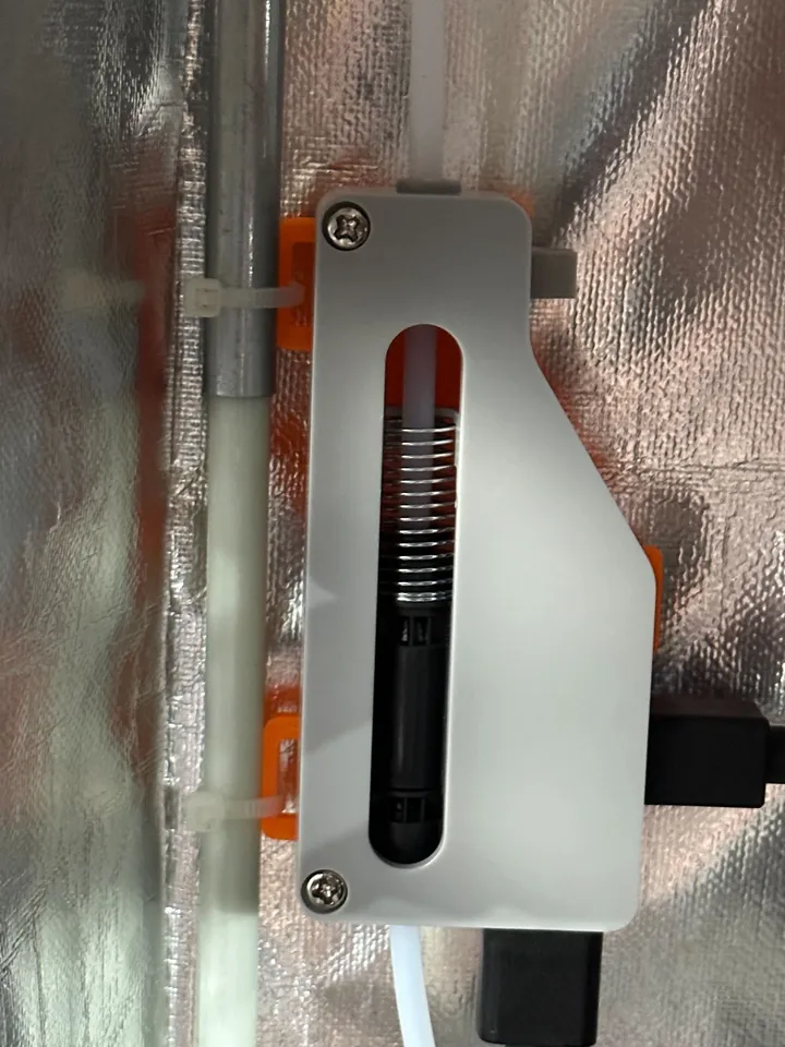 Bambu Labs AMS Buffer back plate by Okietronics | Download free STL ...