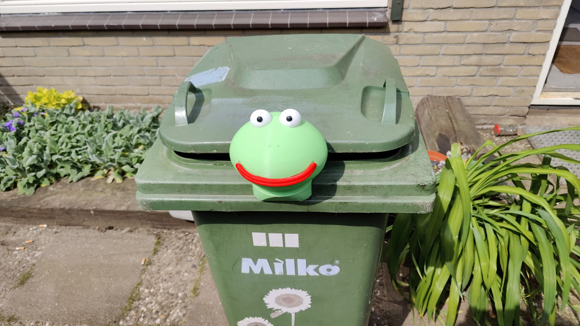 Kermit the container air assistant by Edwin | Download free STL model ...