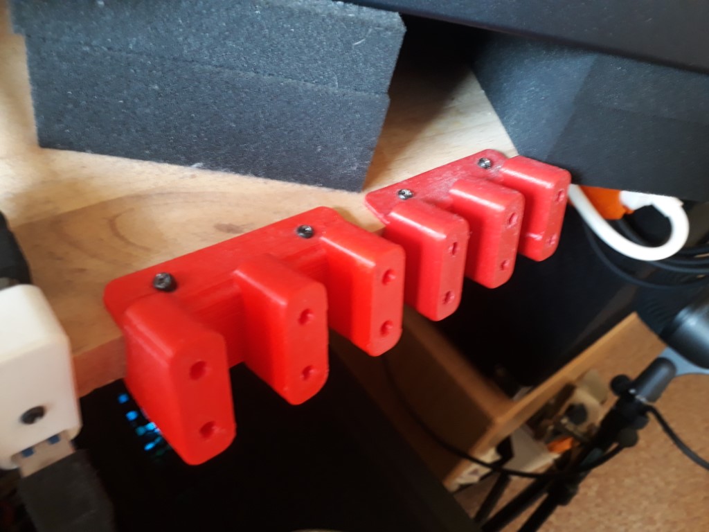 Phone Charger Holder by Charly BEGOOD | Download free STL model ...