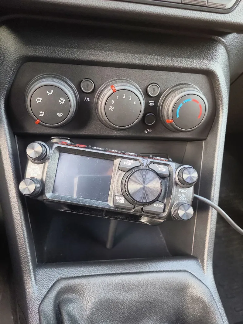 Yaesu FTM-500 car mount (using lighter socket) by Darek | Download free ...