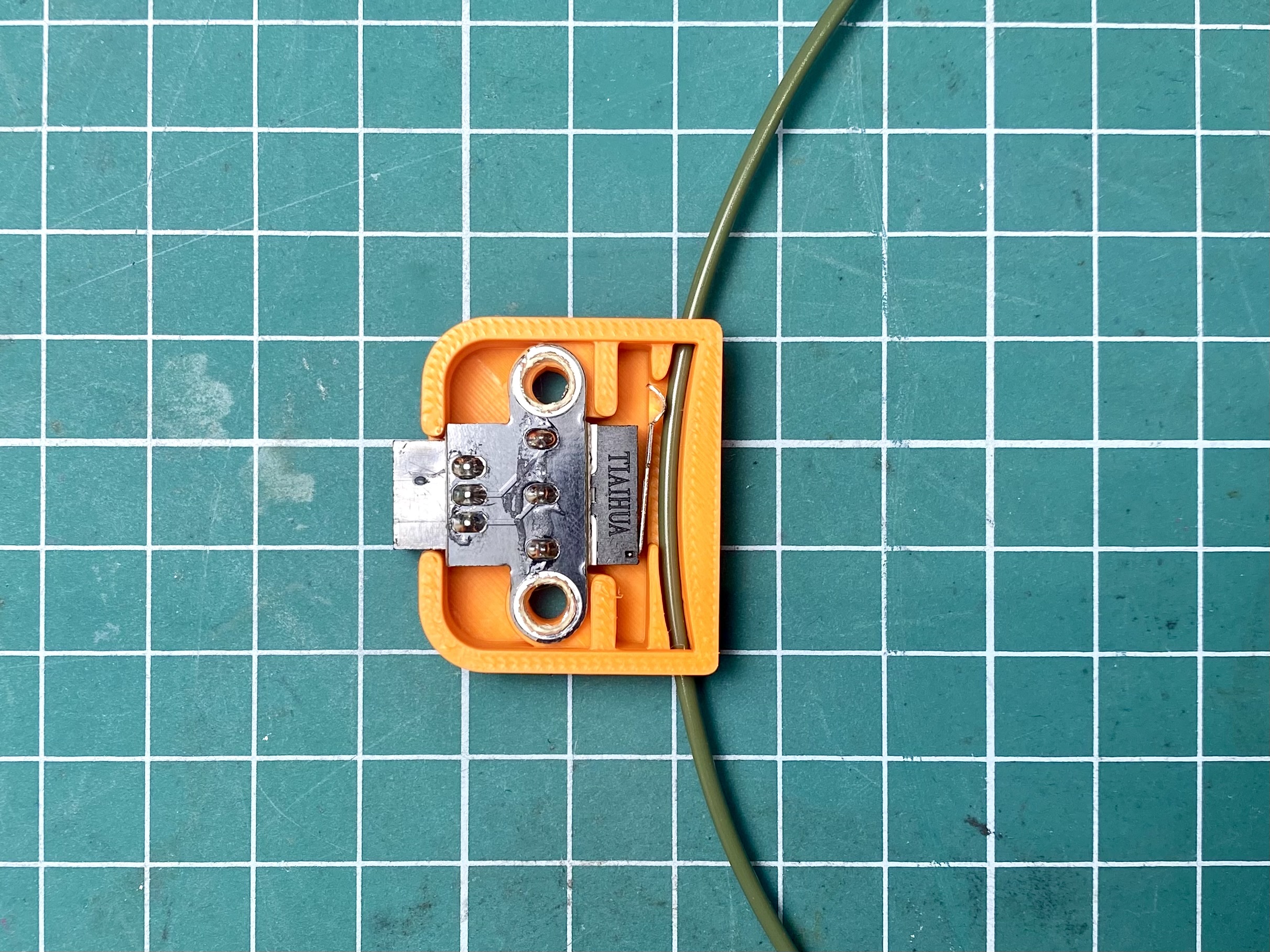 MAK Sovol SV06+ Run-Out Sensor Mod (Curved - Low Friction) by mak77 ...