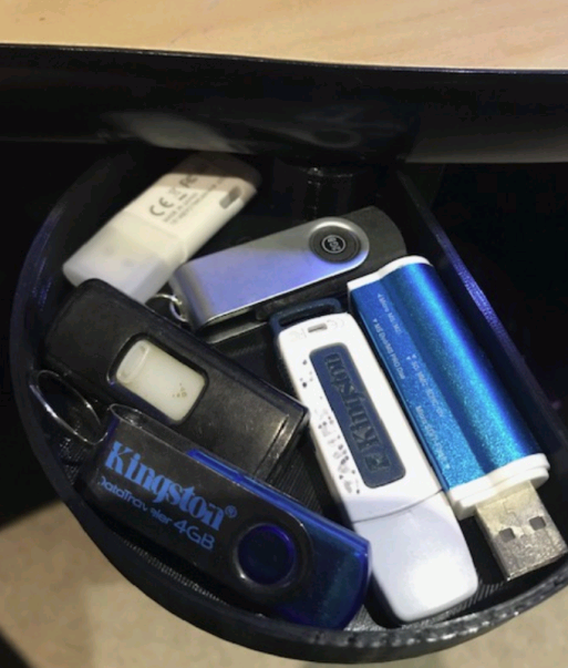 Under desk swivel tray par chimera | Téléchargez gratuitement un modèle ...