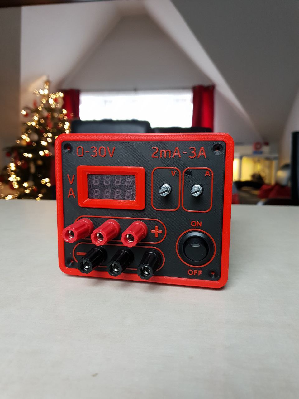 0-32V 2mA-3A Bench Power Supply by luczjanoo | Download free STL model ...