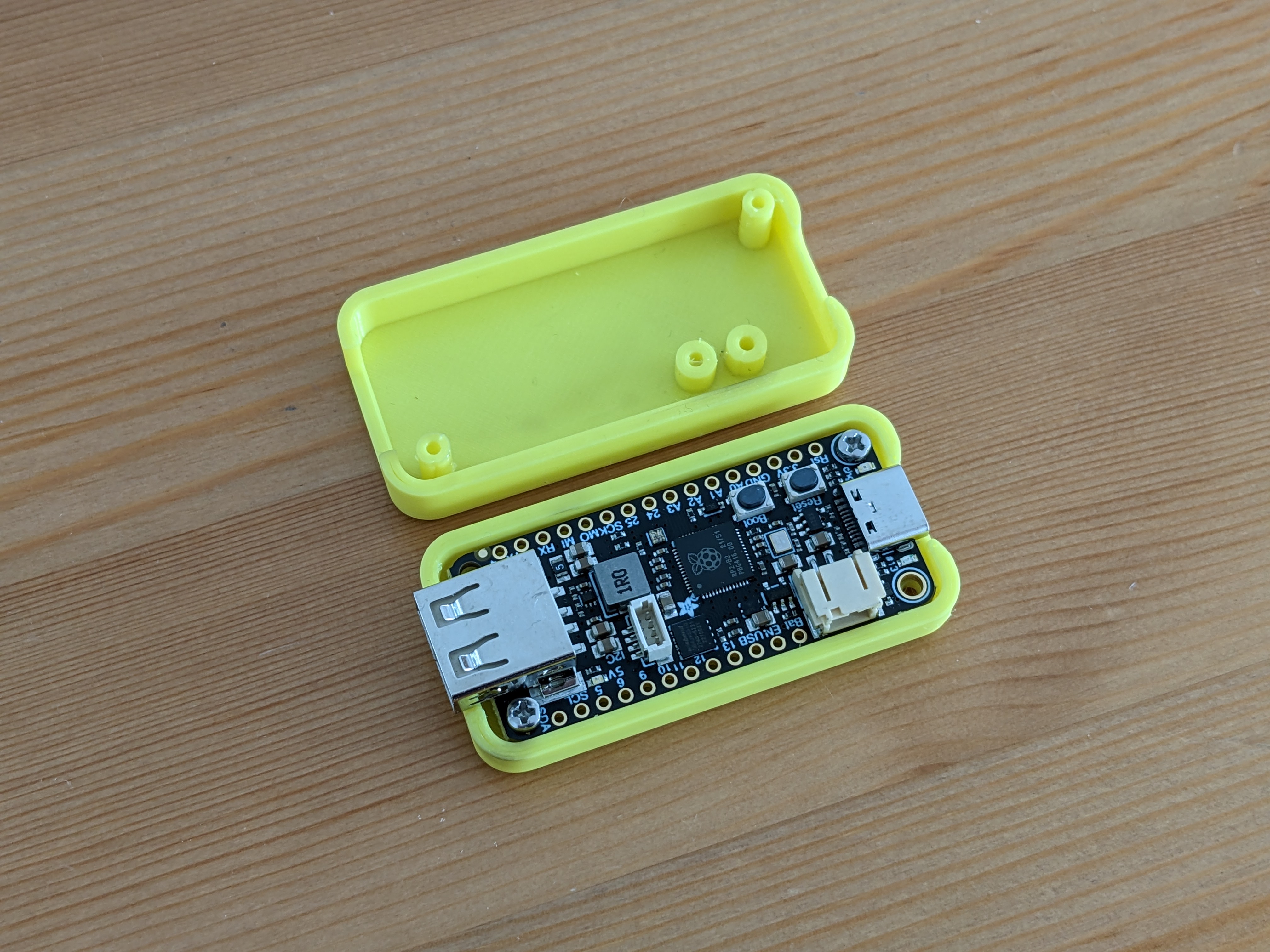 Feather RP2040 USB Host case by jfedor | Download free STL model ...
