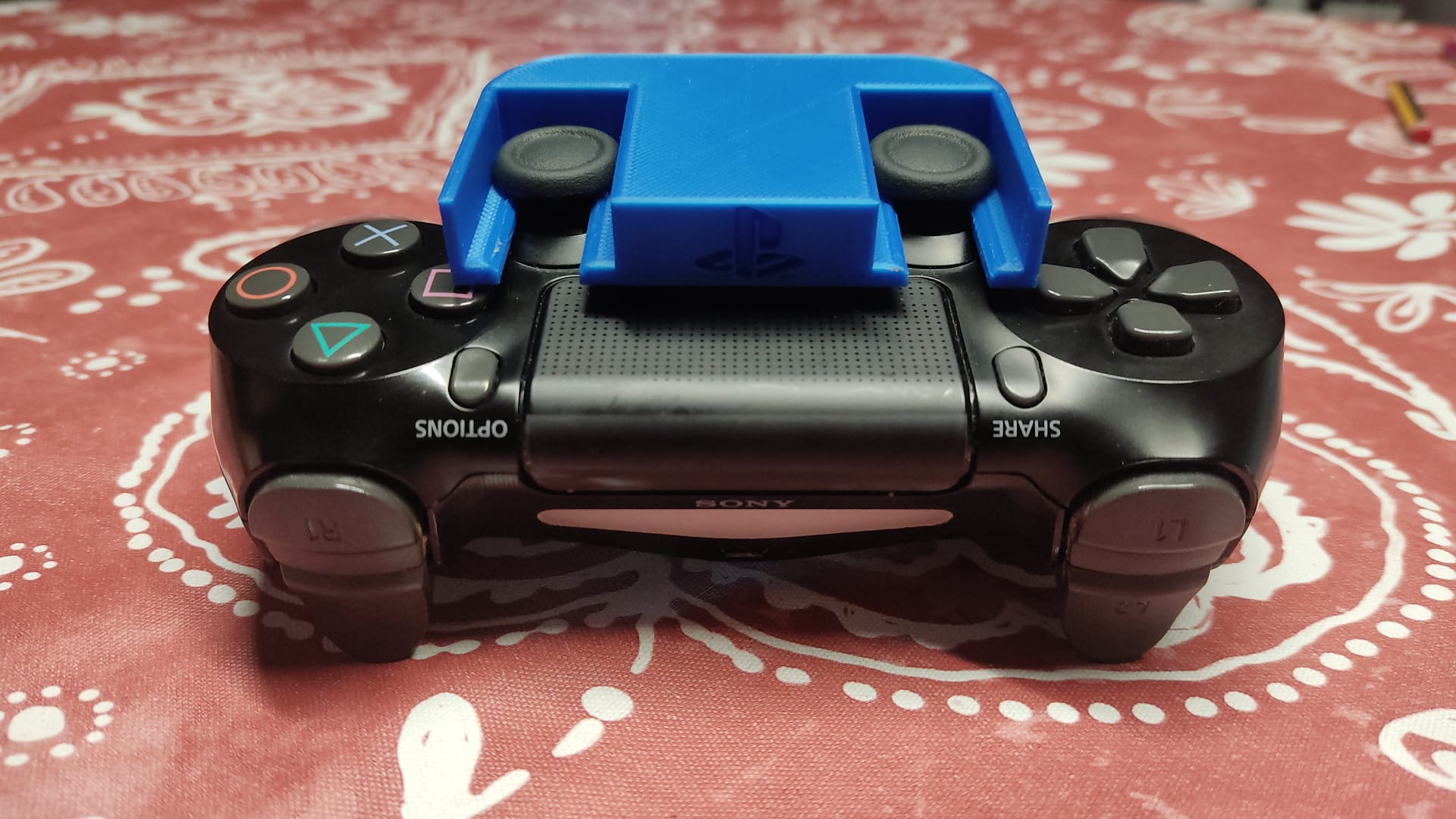PS4 Controller under table mount by Ghezzz96 | Download free STL model ...