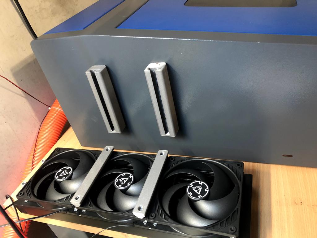 Minimalistic Radiator/Fan-mount (120mm) by froetz | Download free STL ...