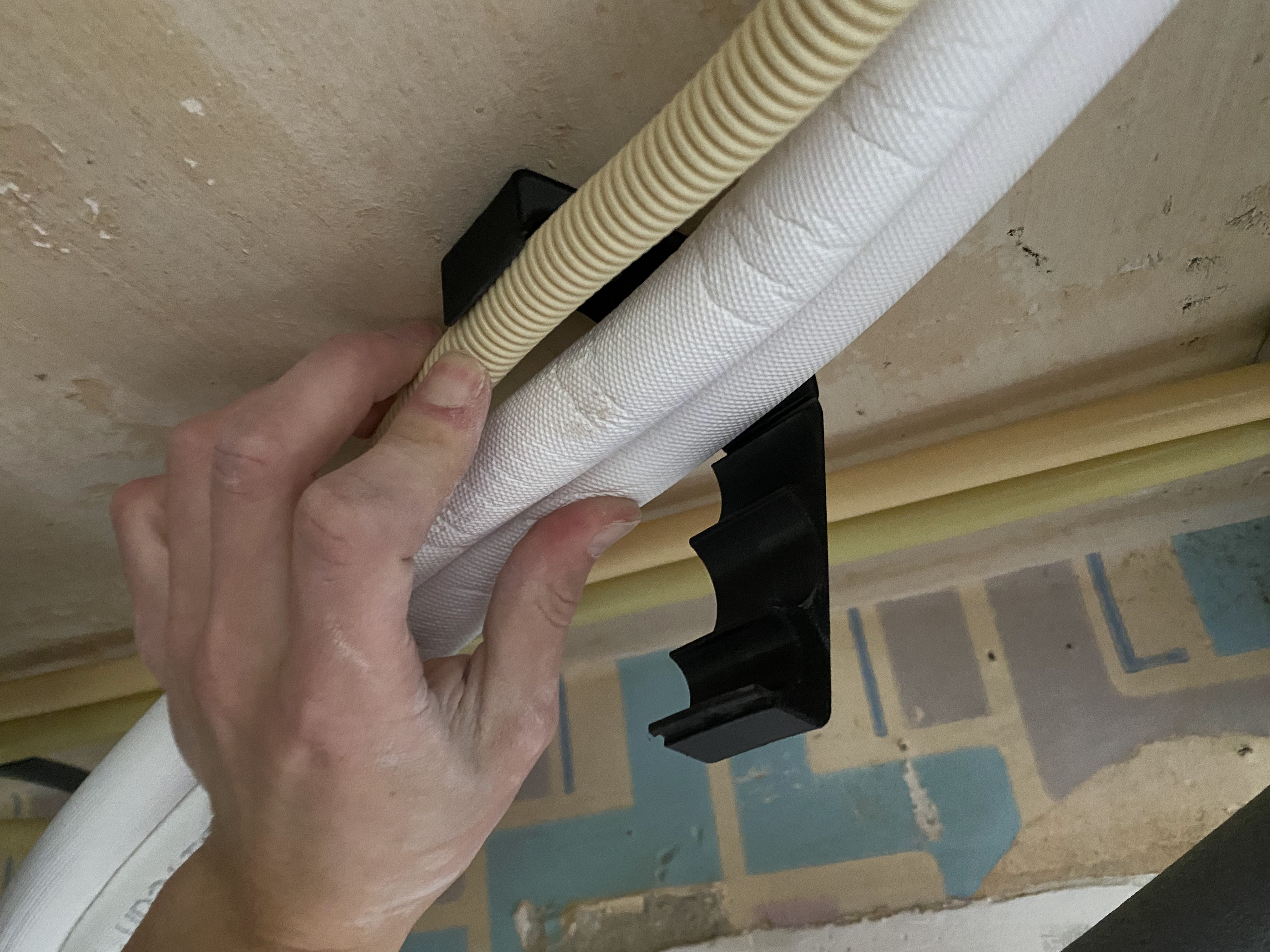 Airco tubes and power mount by Robin Jansen | Download free STL model ...