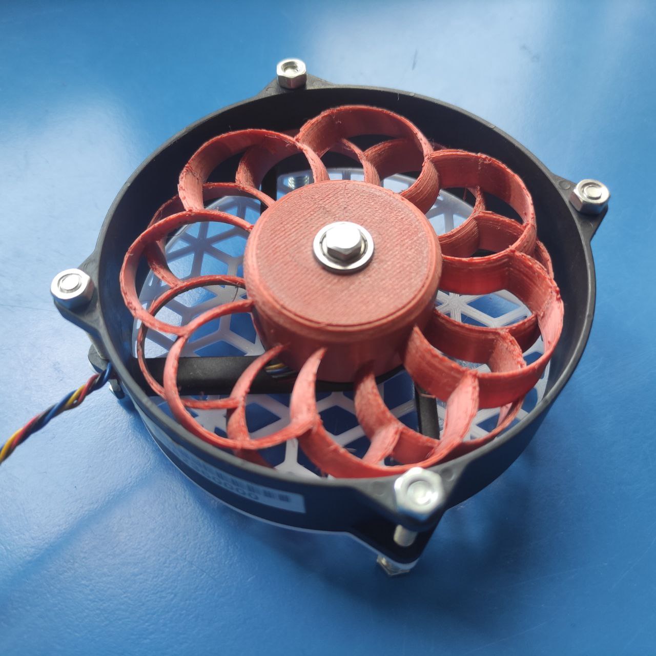 Toroidal 9cm Fan Blades by Blurking | Download free STL model ...
