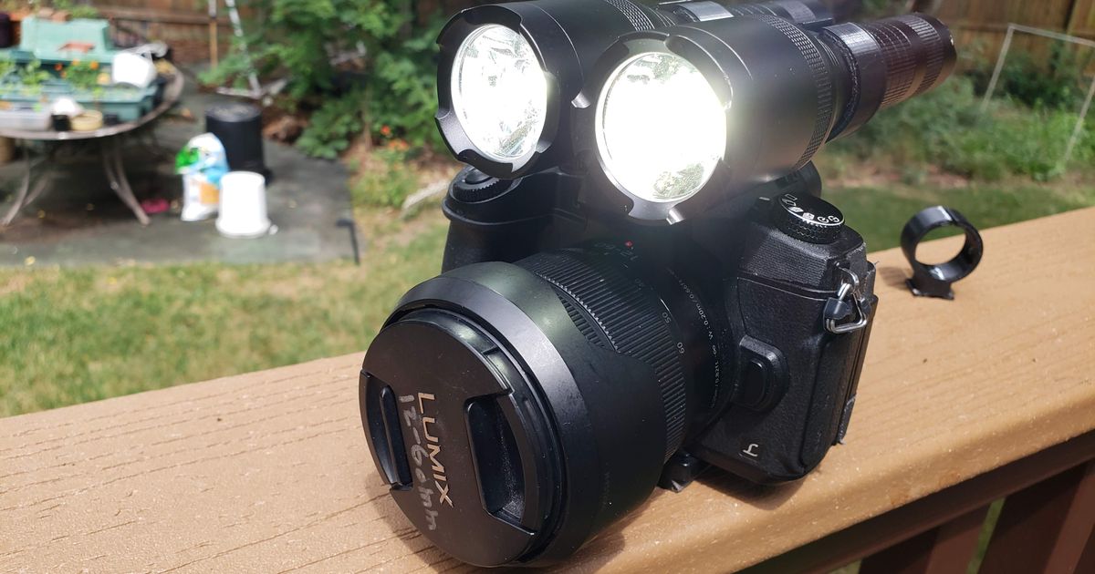 Double flashlight mount for camera by Eric | Download free STL model ...