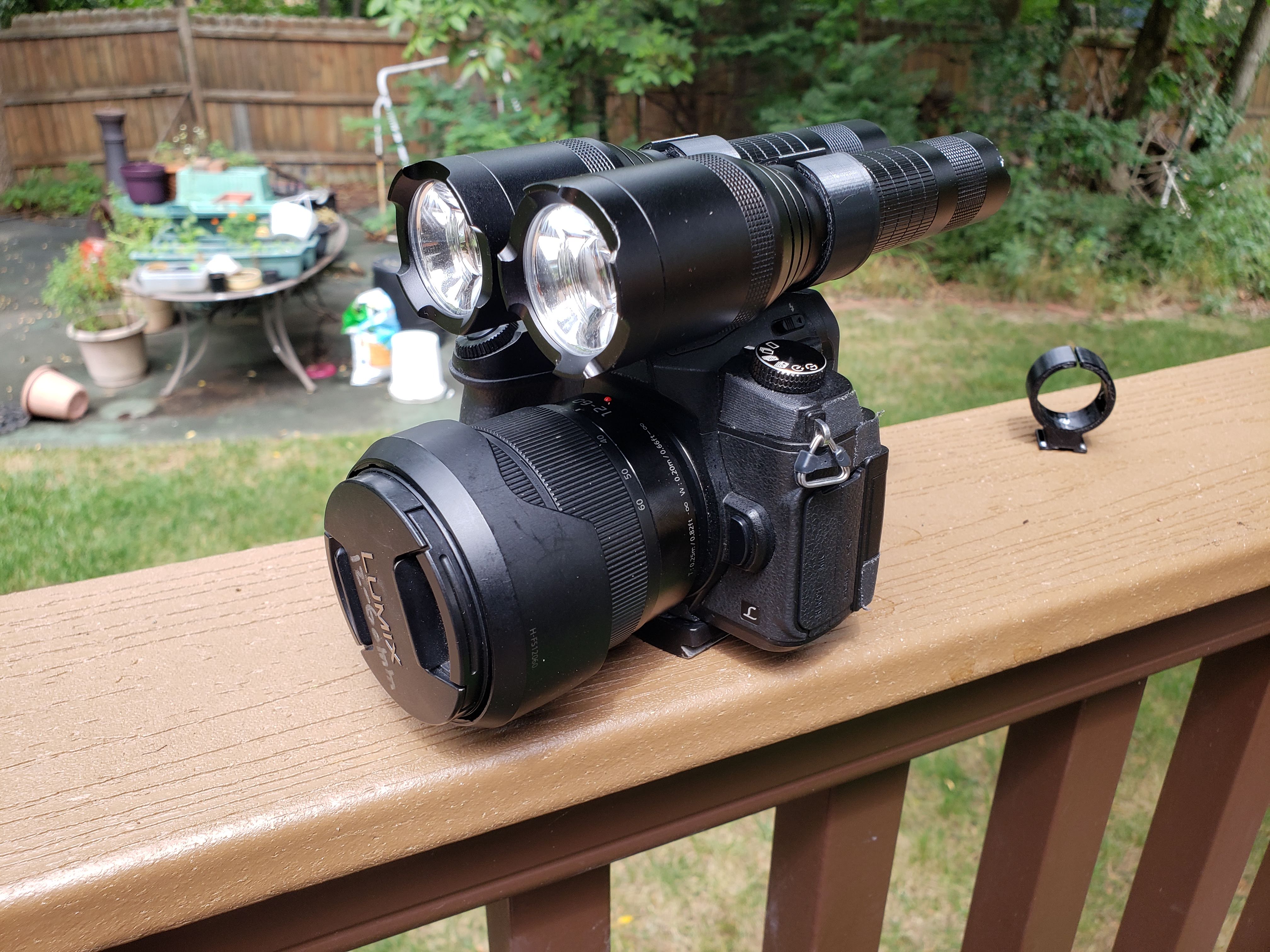 Double flashlight mount for camera by Eric | Download free STL model ...