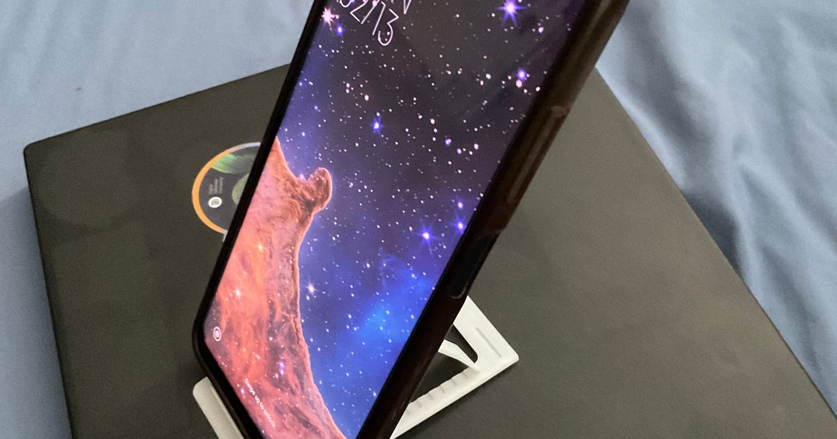 credit card phone stand branded v2 (.step, .stl) by PhiRequiem ...