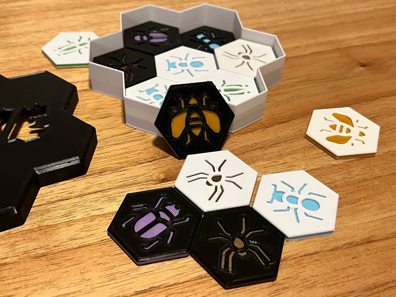 Hive Board Game Travel Edition with Expansions and box by matiasdenker ...