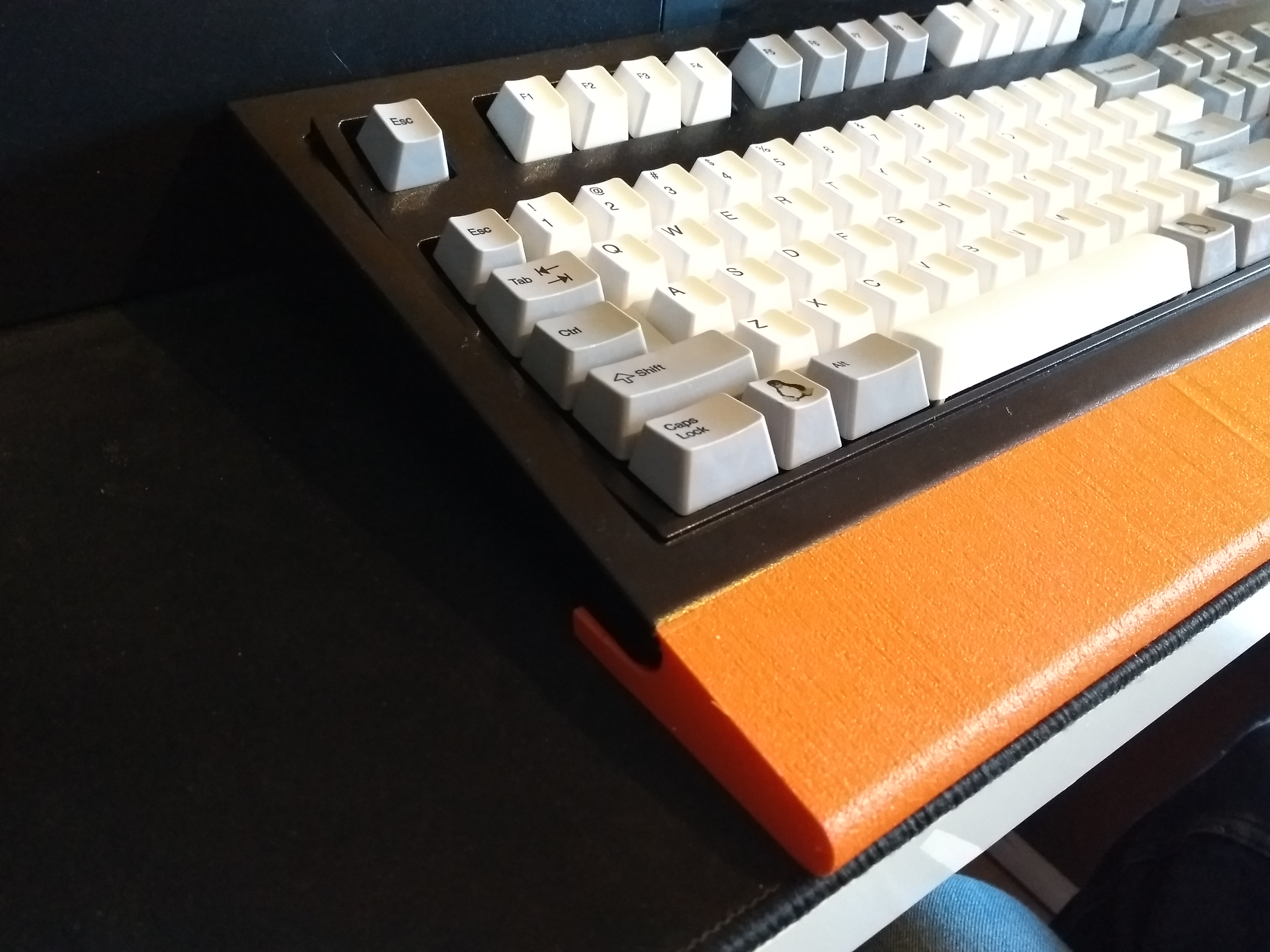 Unicomp New Model M - Wristrest - Flexible TPU by RedWyvern | Download ...