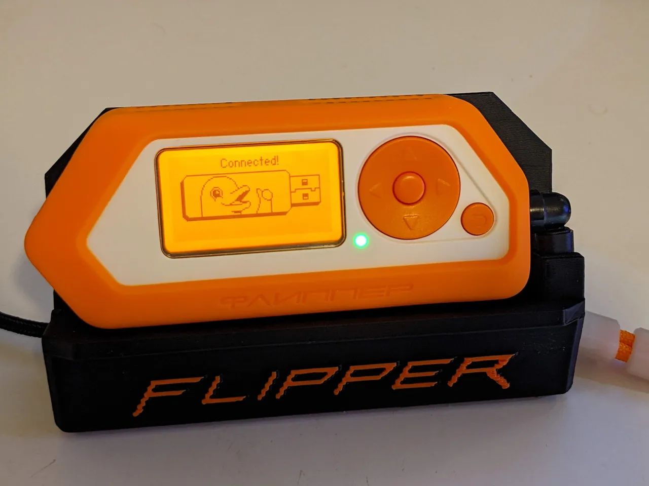 Magnet USB Dock for Flipper Zero by T3CHKOMMIE | Download free STL ...