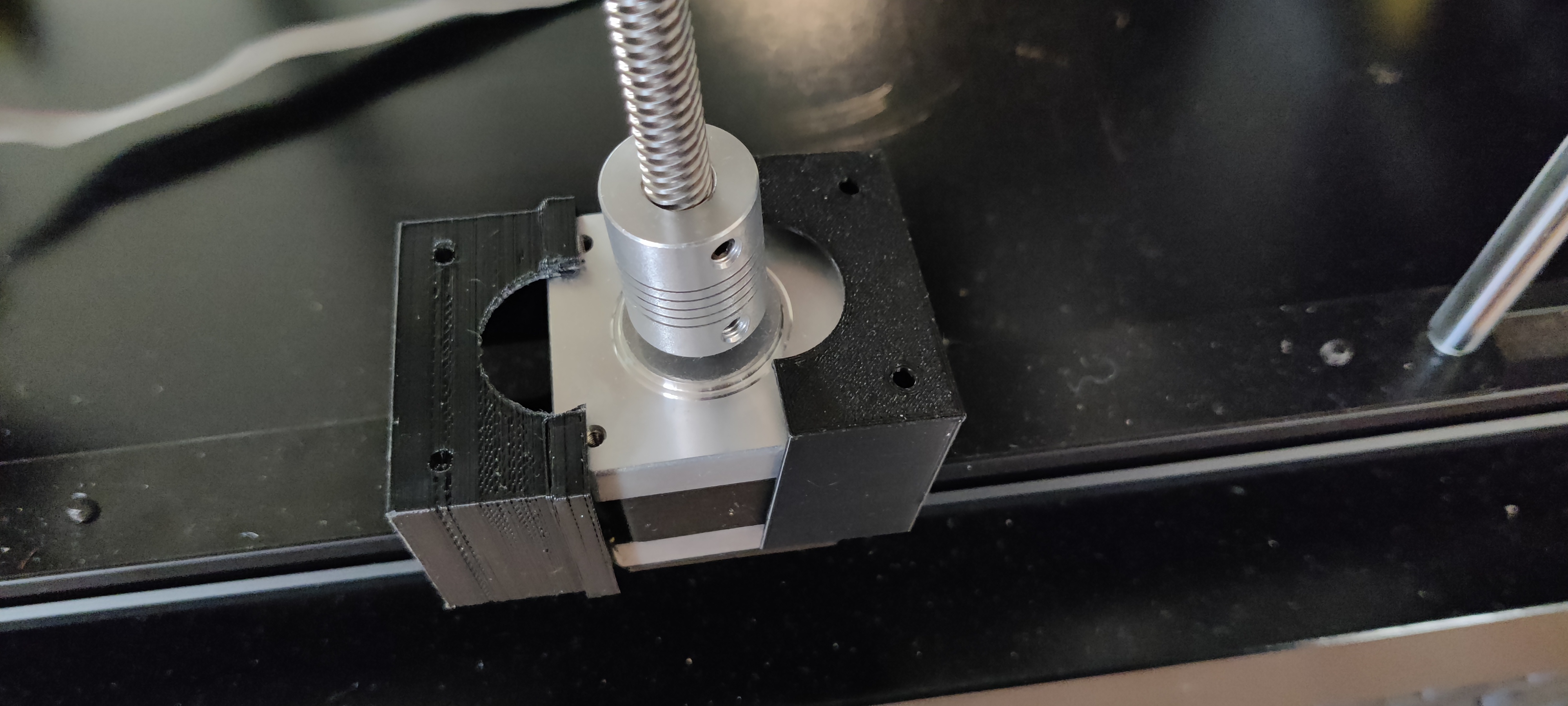 Zonestar Z9V5 X axis motor cover by Jan Snijder | Download free STL ...