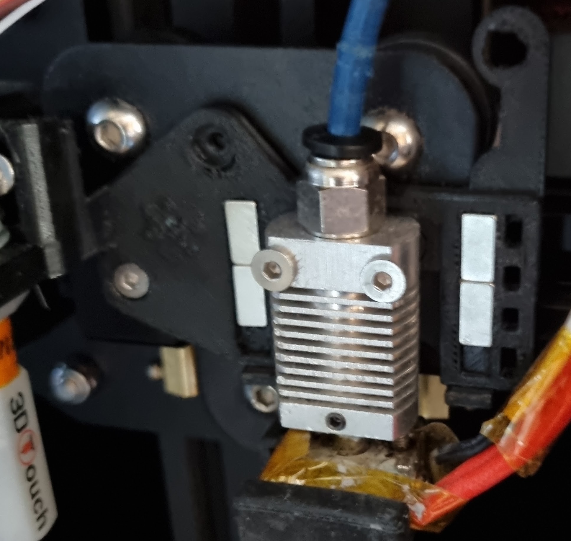 Updated RBJ baseplate for ender3v2 - 3mm magnets, wire relief & end ...